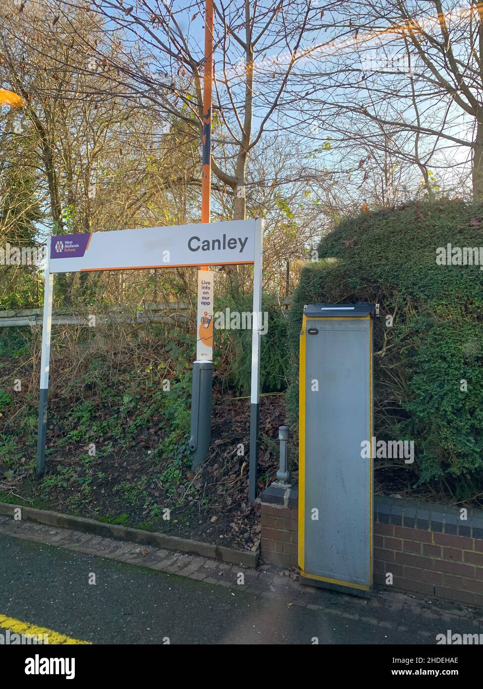 Railway station Canley Stock Photo - Alamy
