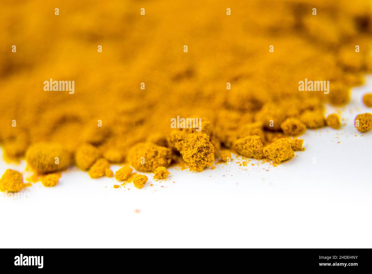 Turmeric powder, yellow spice isolated on white background Stock Photo ...