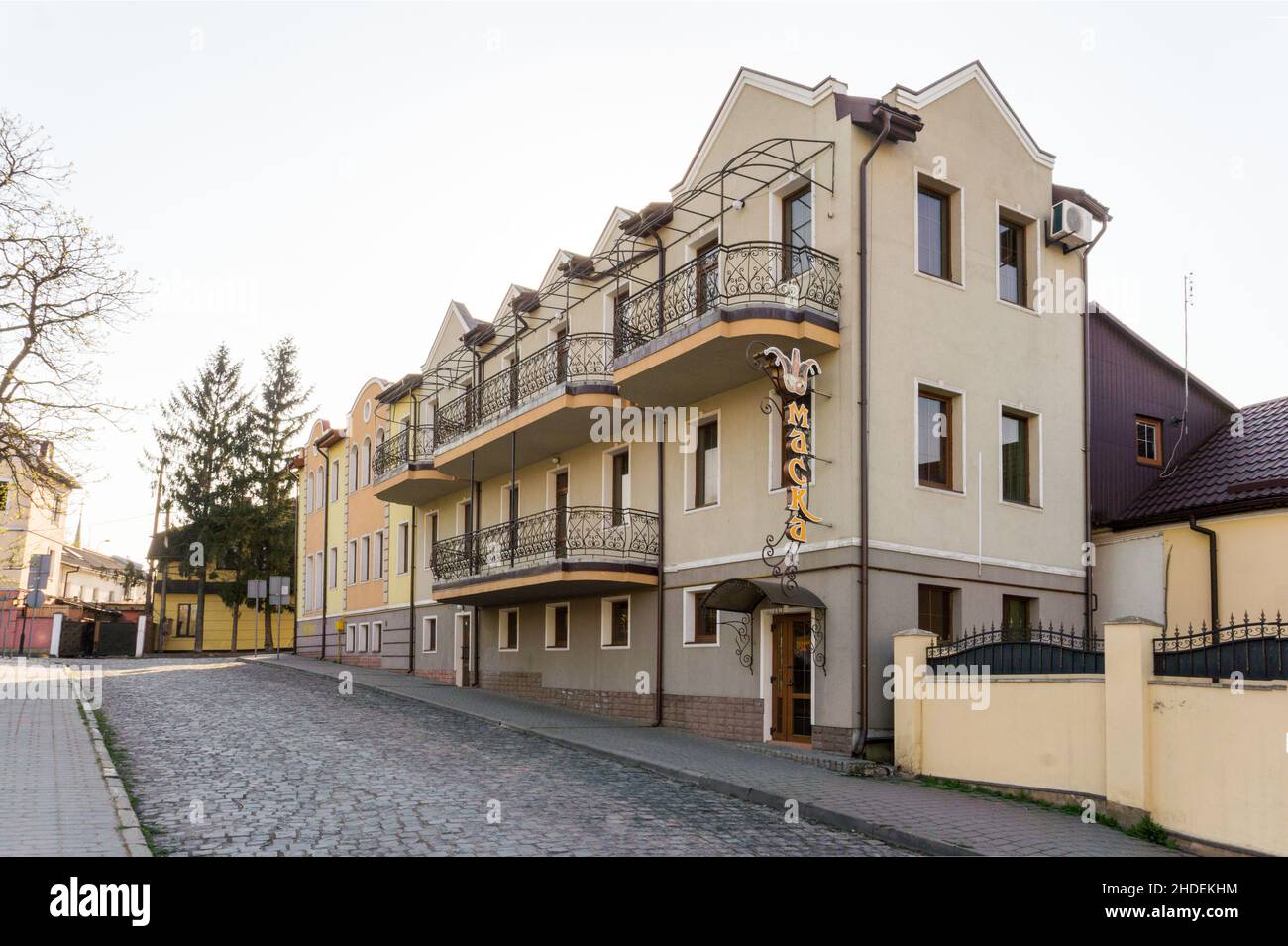 New modern low rise apartment complex. Moscow, Russia Stock Photo - Alamy