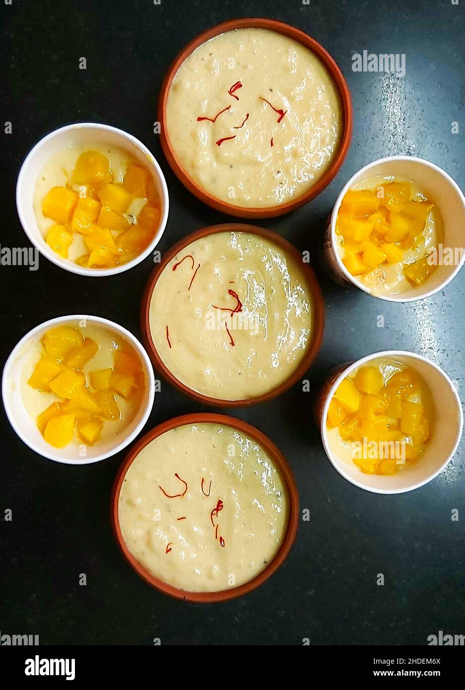 Kesari mango phirni hi-res stock photography and images - Alamy