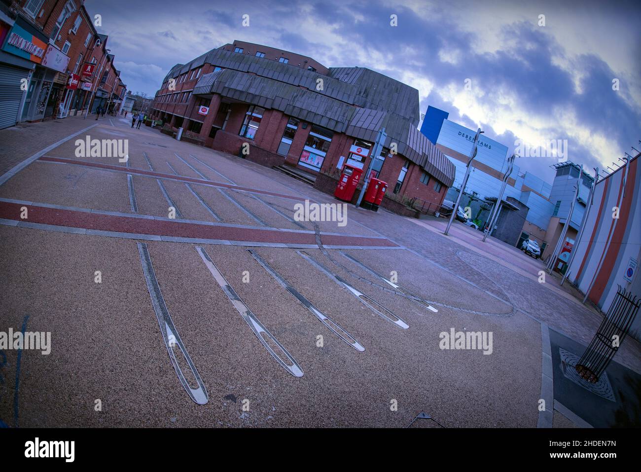 Tina nails spa hi-res stock photography and images - Alamy