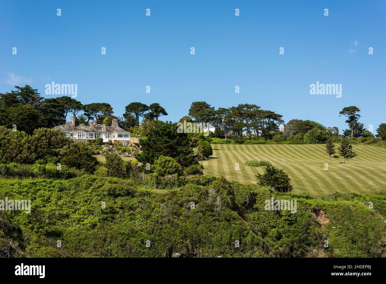 Large property house hi-res stock photography and images - Alamy