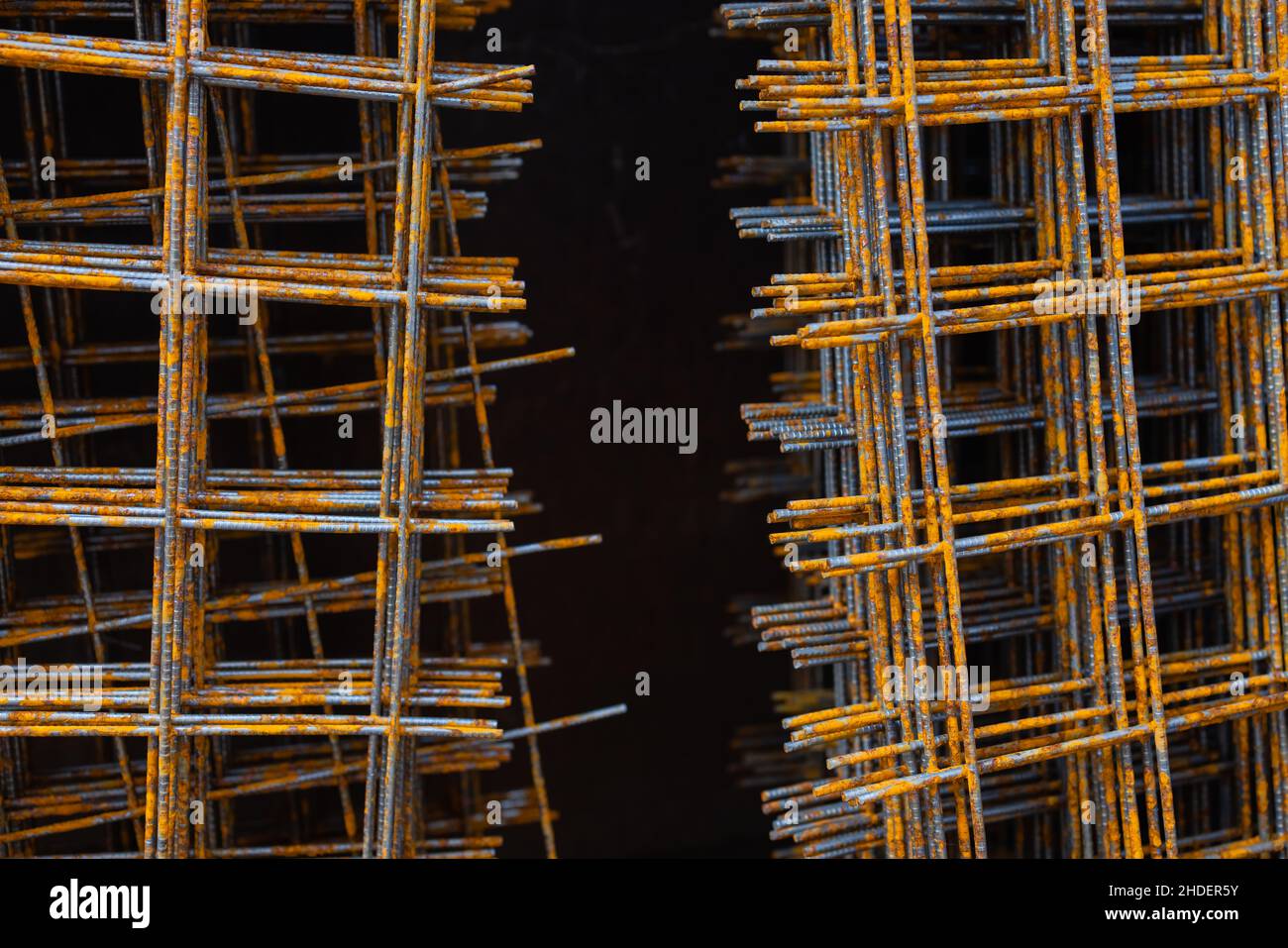 A pile of welded wire mesh rusty Stock Photo - Alamy