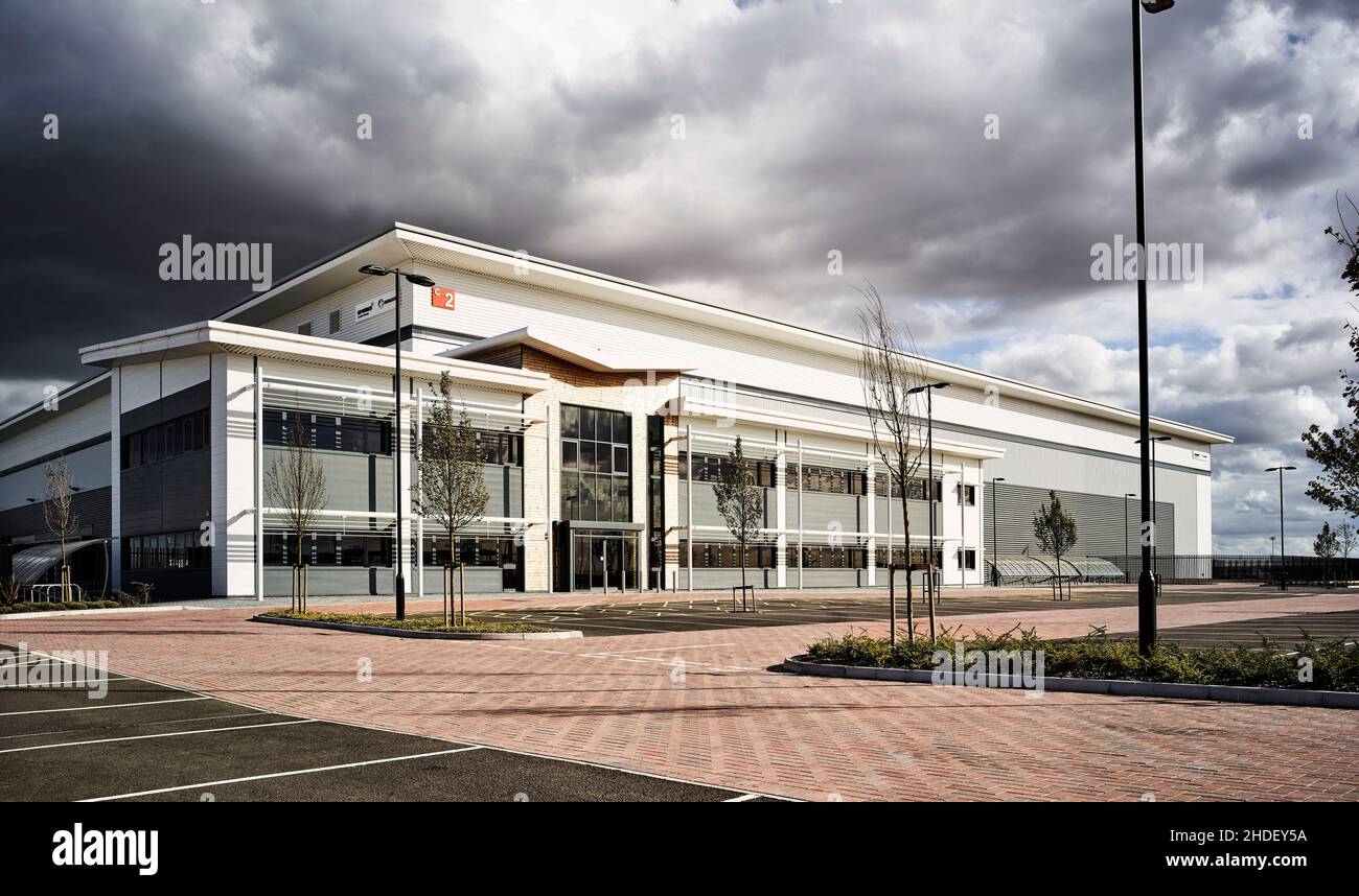 Distribution centre, Maersk trucking, DP World London Gateway Stock ...