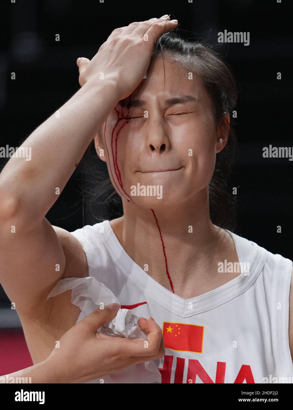 Beijing, Japan. 30th July, 2021. Wang Siyu of China gets injured during ...