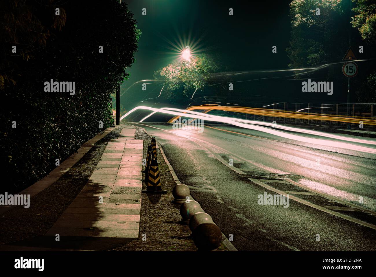 Car lights long exposure hi-res stock photography and images - Alamy