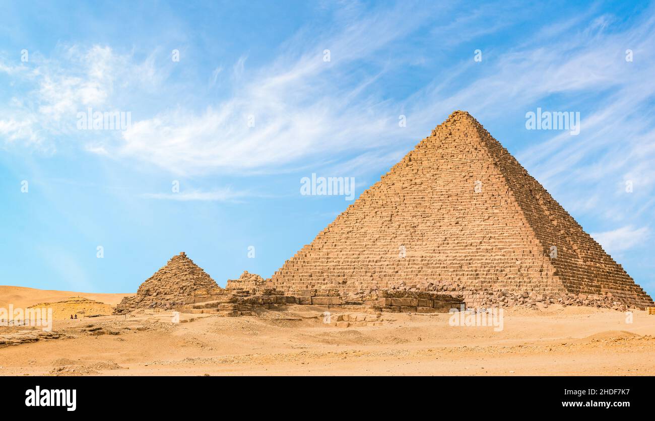 Giza necropolis tombs hi-res stock photography and images - Alamy