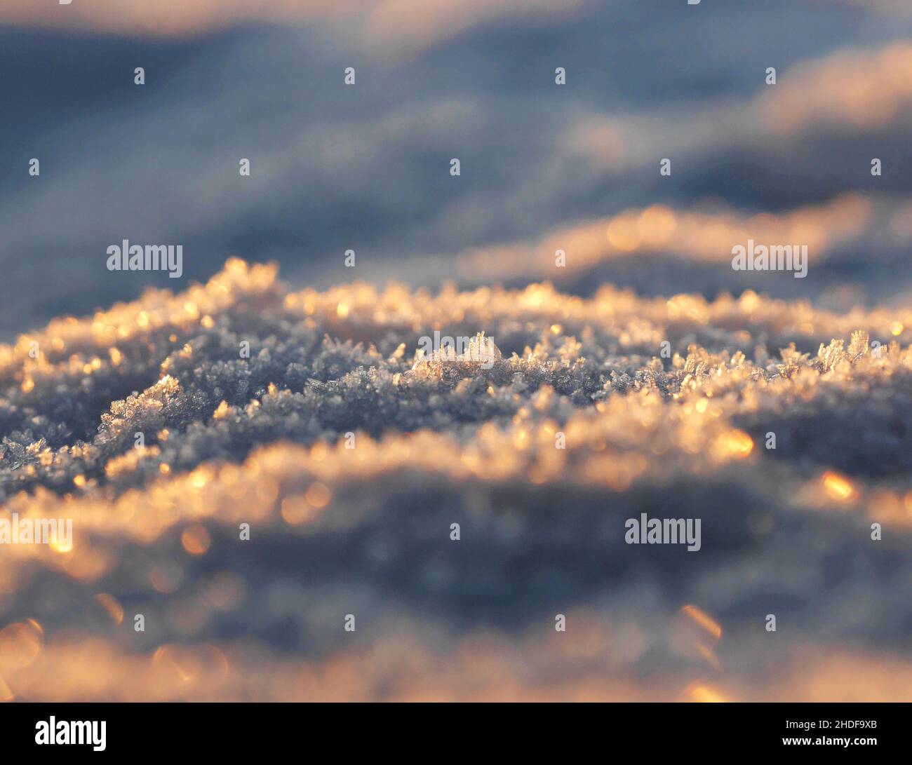 Icy snow crystals hi-res stock photography and images - Alamy