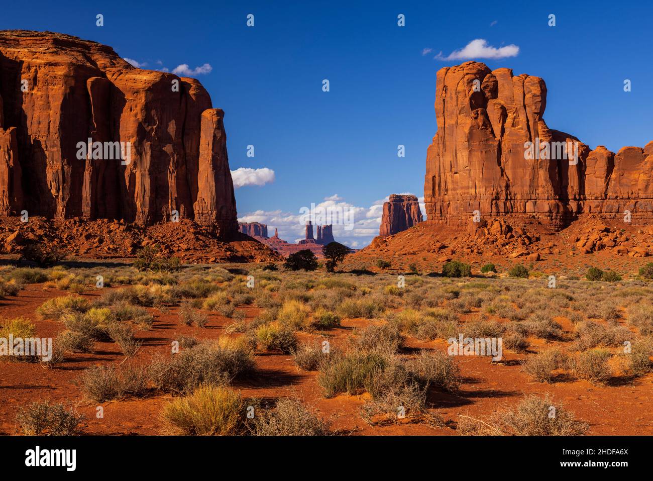 Tall monument features hi-res stock photography and images - Alamy