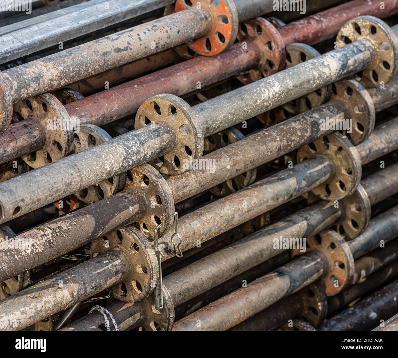 Steel scaffolding tubes ready for transport Stock Photo - Alamy