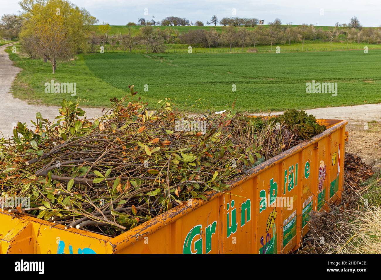 Settling container hi-res stock photography and images - Alamy