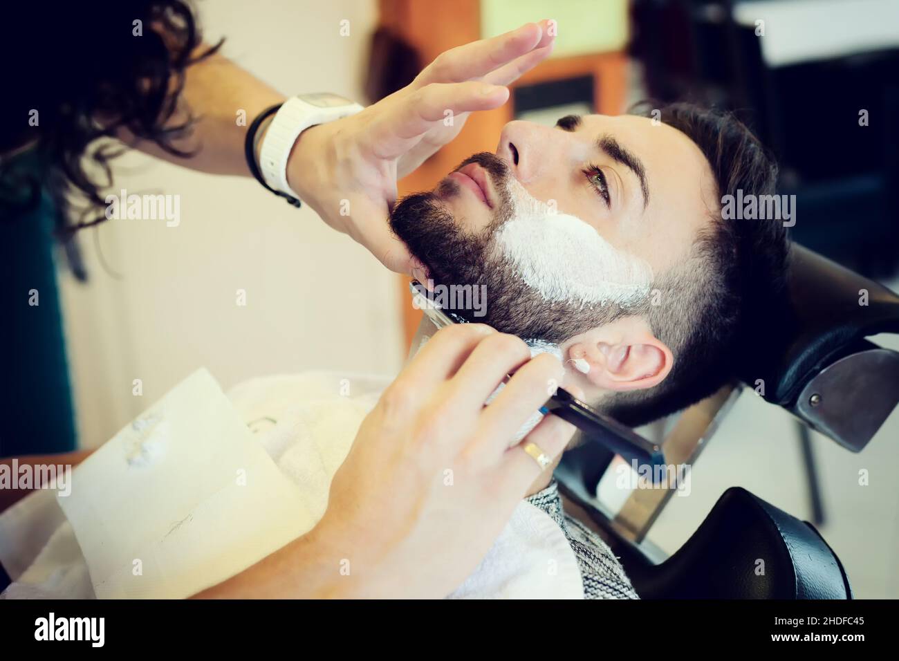 Barber barbers hi-res stock photography and images - Alamy