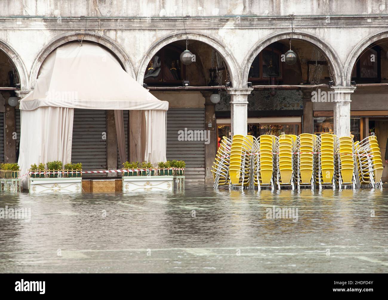 Venice flood venices floods hi-res stock photography and images - Alamy
