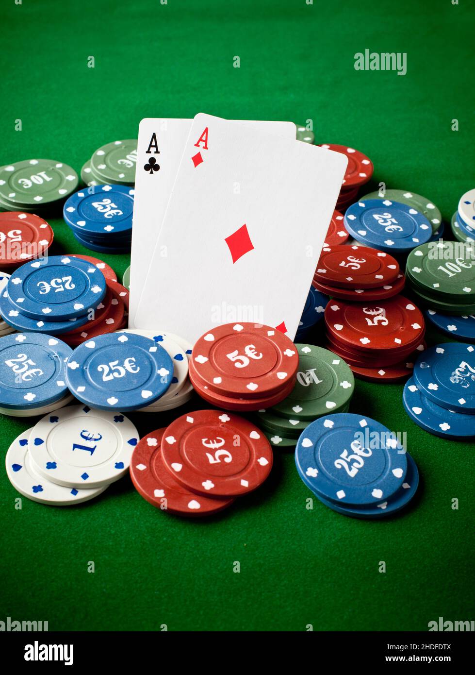 Pokers cards hi-res stock photography and images - Alamy