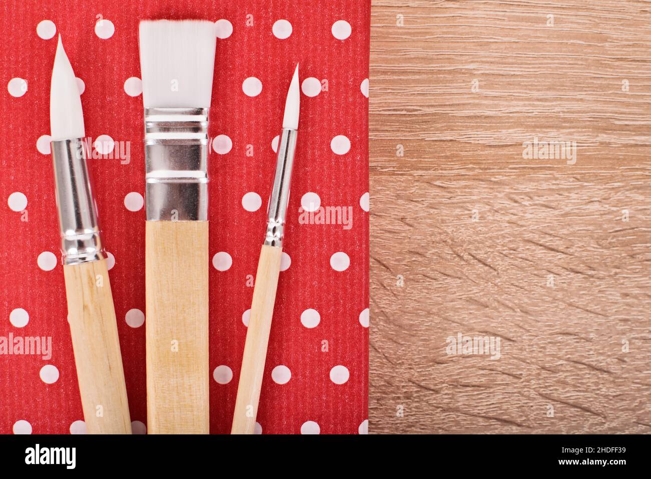 Horizontal brush hi-res stock photography and images - Alamy