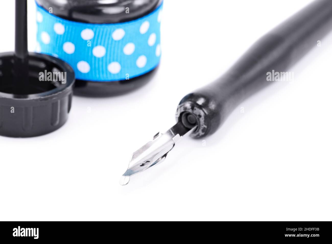 Fountain pen ink hi-res stock photography and images - Alamy