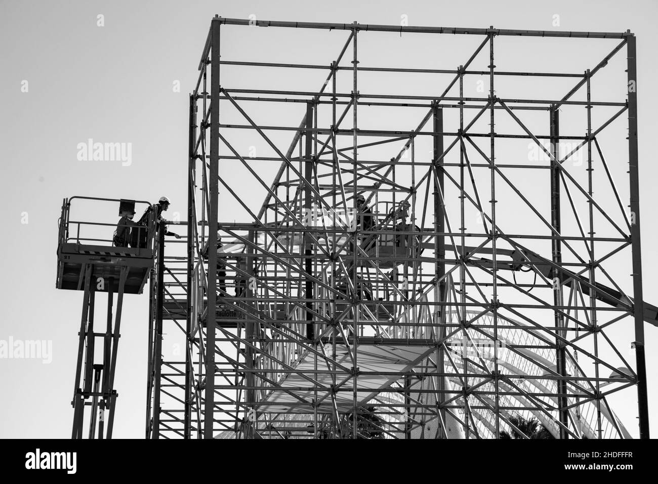 Scaffold equipment Black and White Stock Photos & Images - Alamy