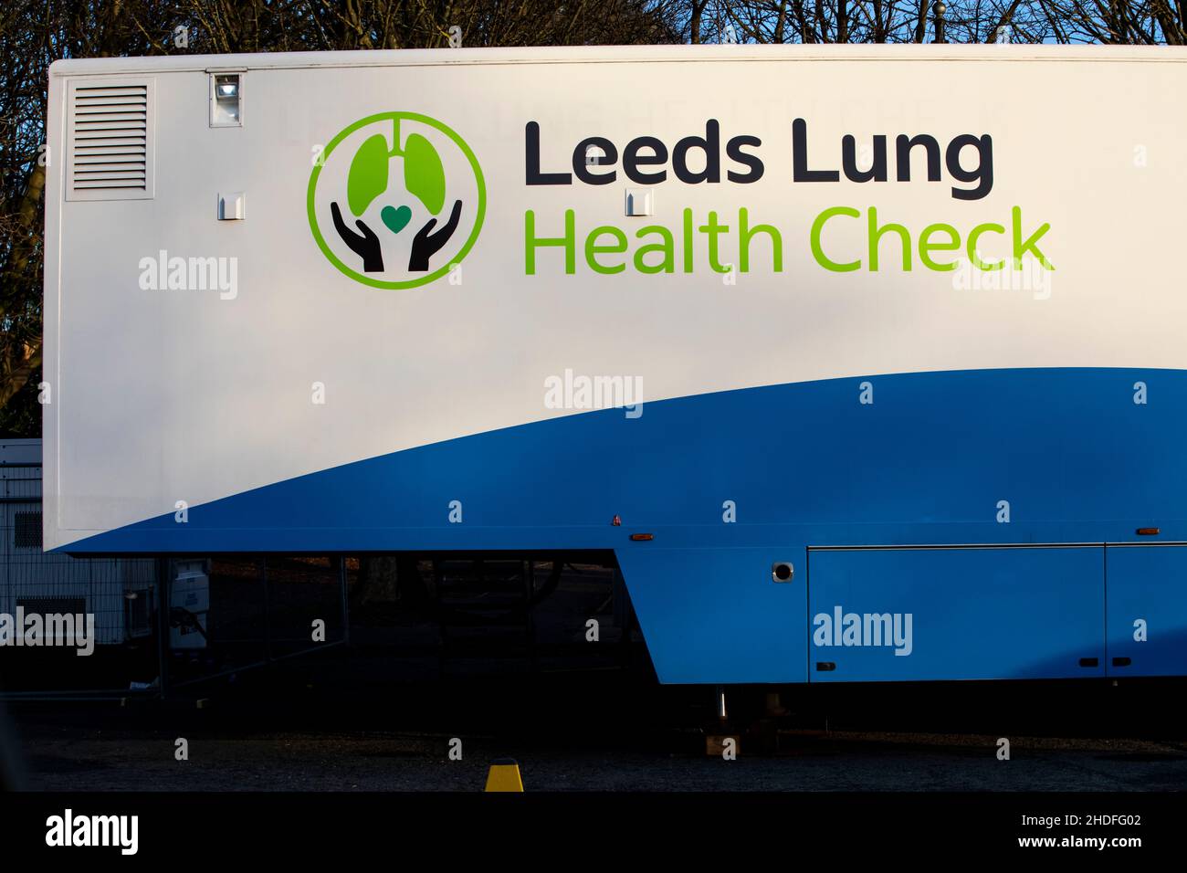 NHS MOBILE LUNG HEALTH SCREENING CHECK-UP VEHICLE AT ROUNDHAY PARK ...