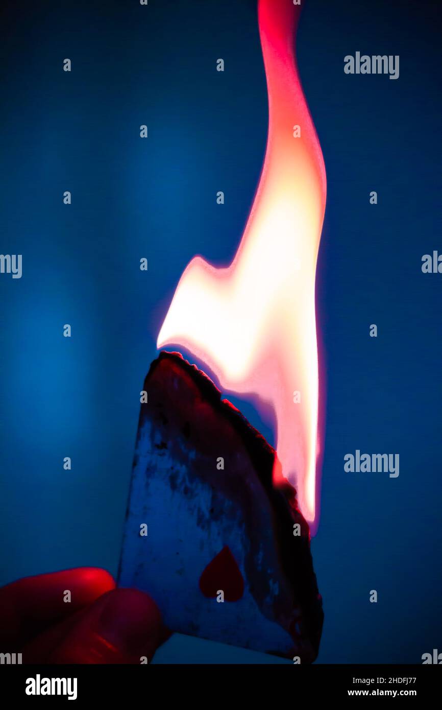 Playing card on fire hi-res stock photography and images - Alamy