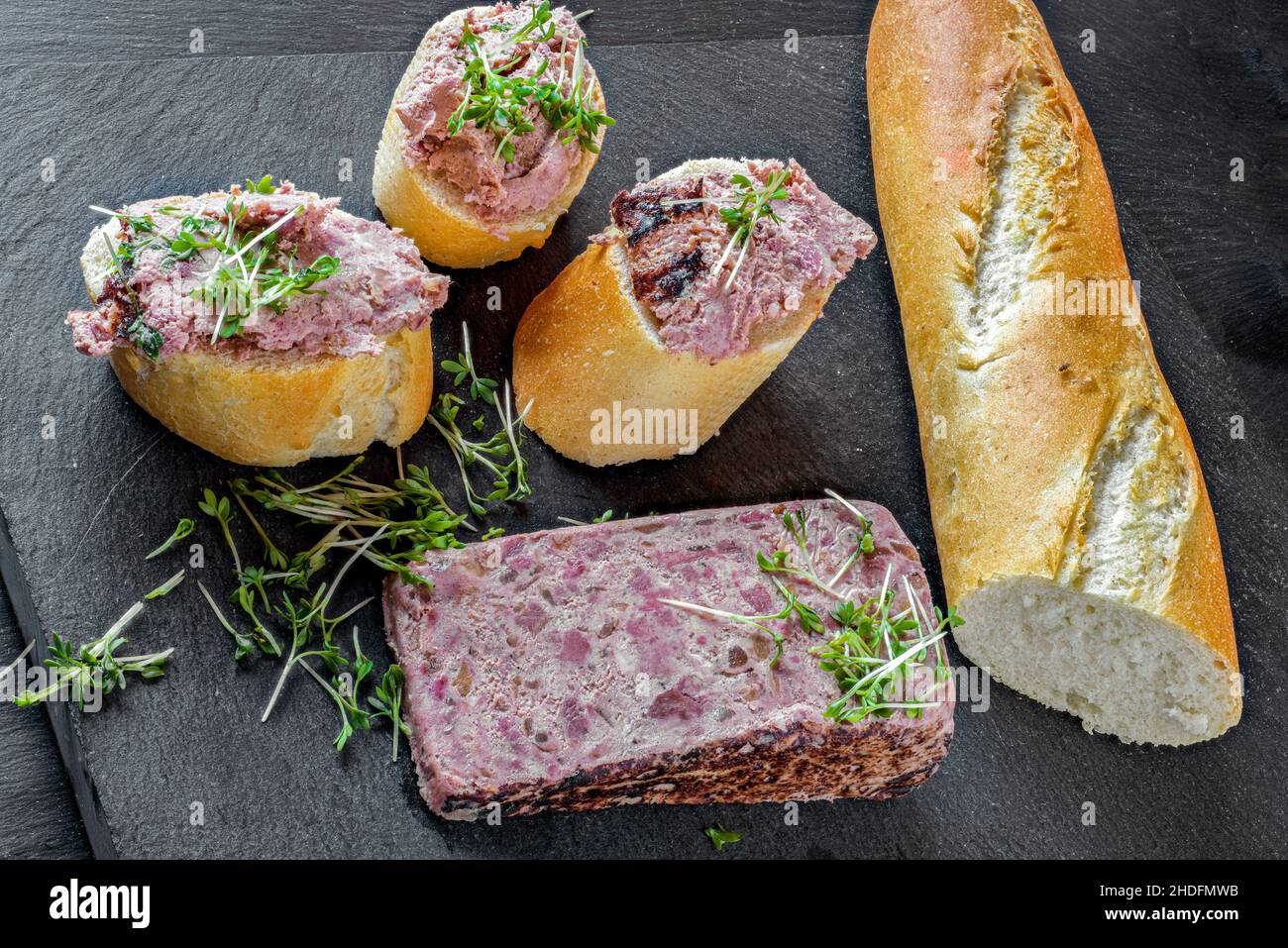 Deer pie hi-res stock photography and images - Alamy