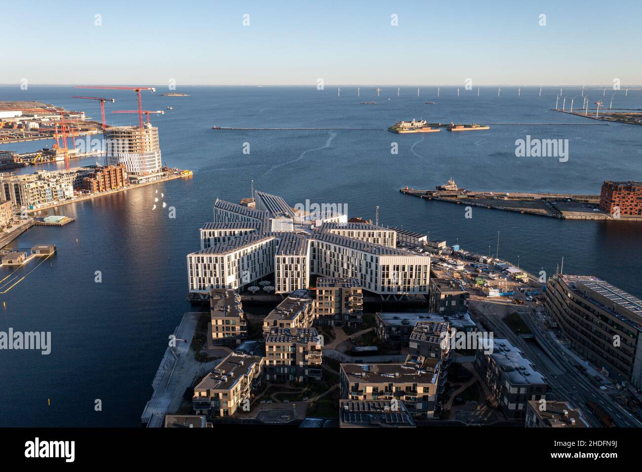 Aerial view united nations building hi-res stock photography and images ...