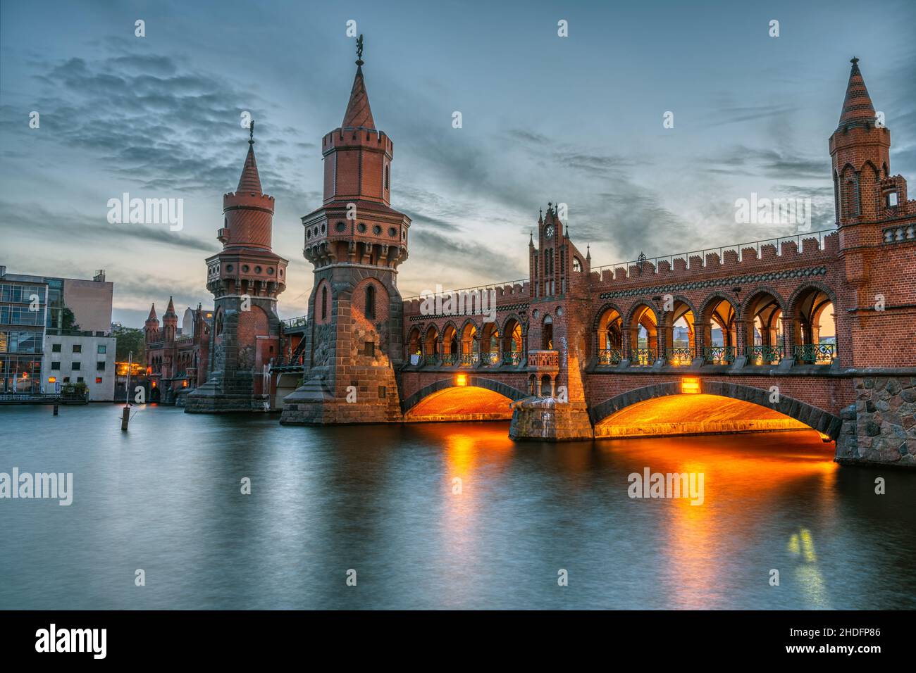 berlin, oberbaumbruecke, oberbaumbrueckes Stock Photo - Alamy
