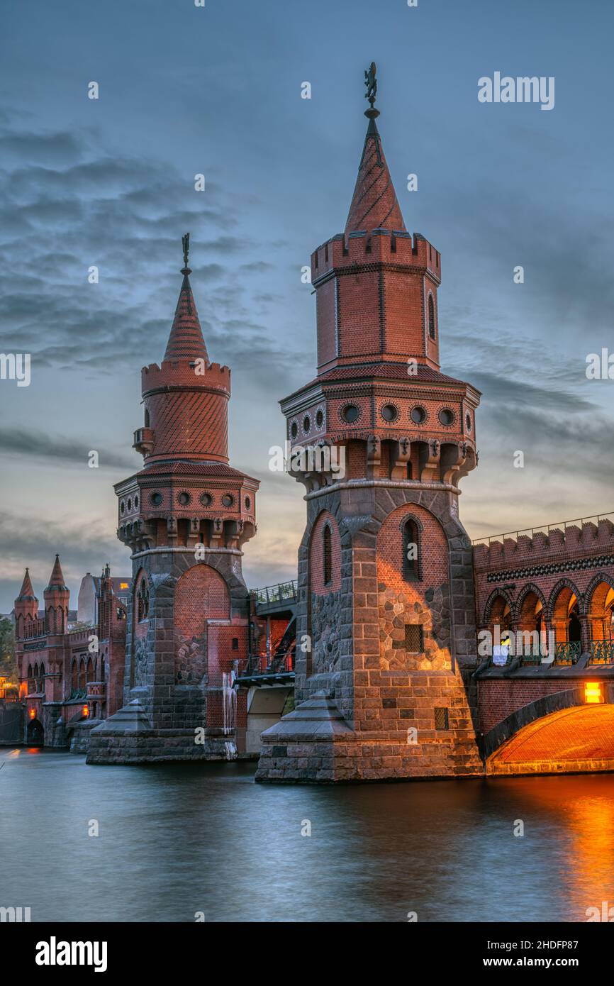 berlin, oberbaumbruecke, oberbaumbrueckes Stock Photo - Alamy