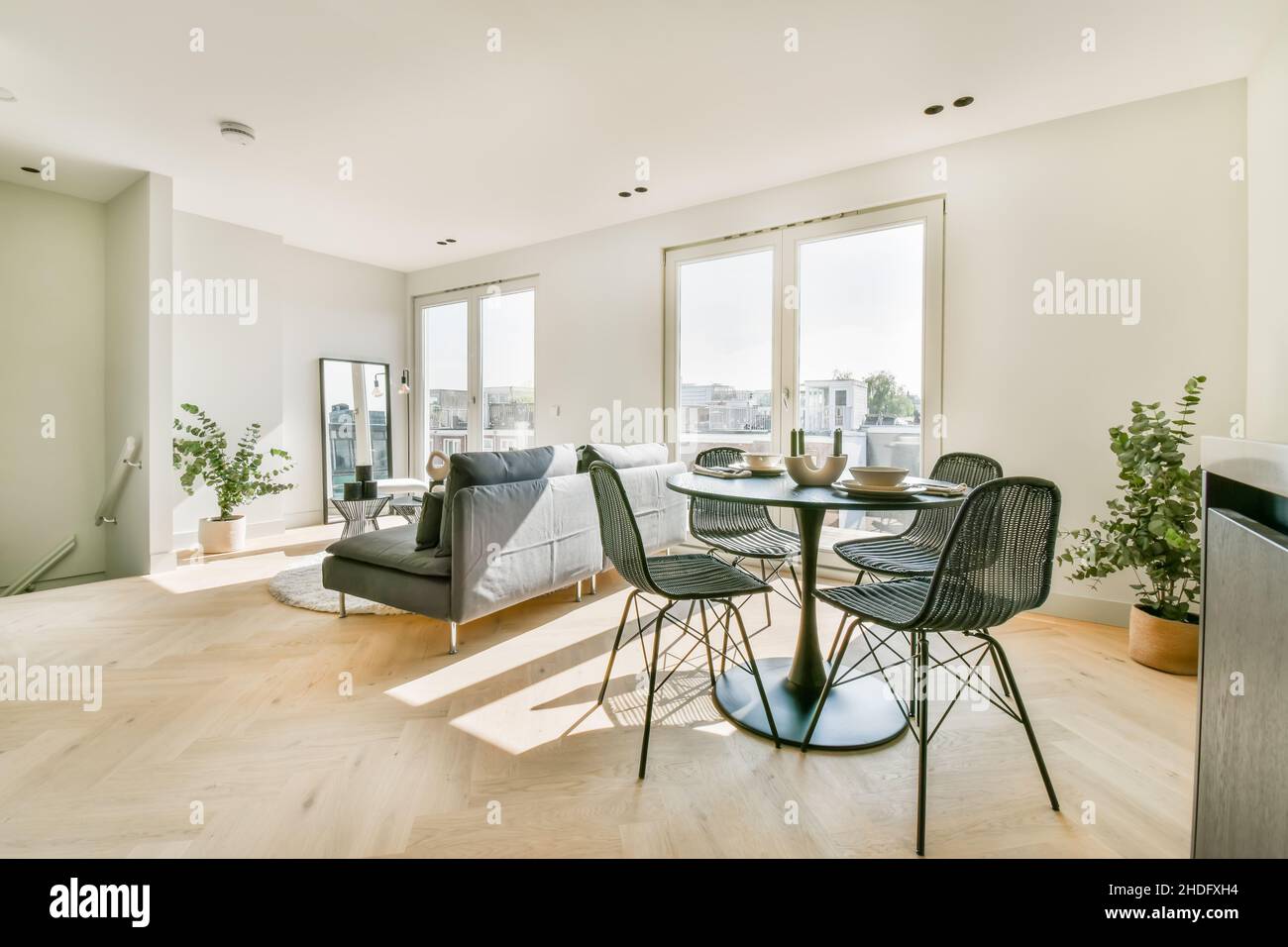 Interior of a beautiful living room. Modern and luxury house design ...