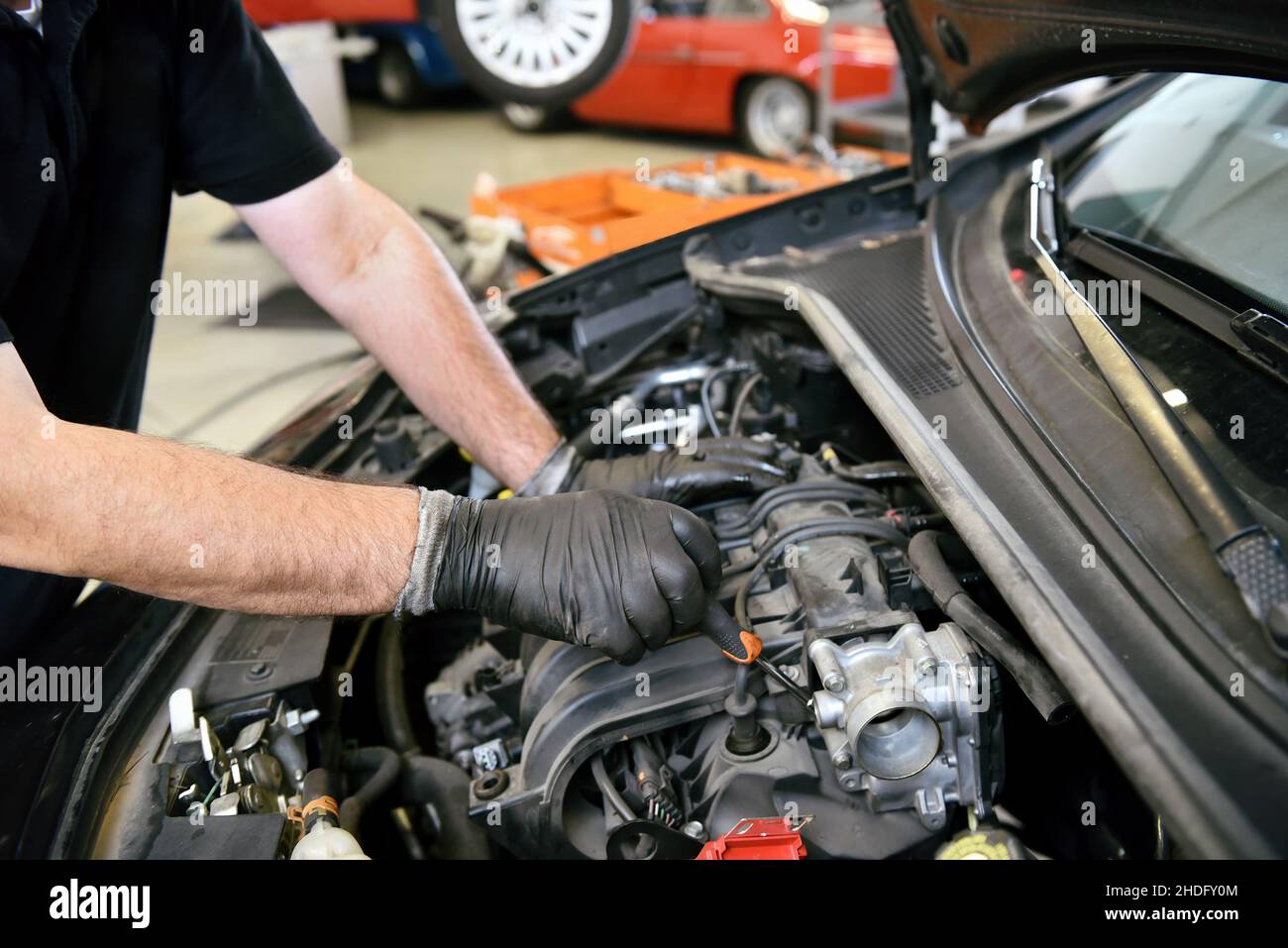 Motor transport mechanics hi-res stock photography and images - Alamy