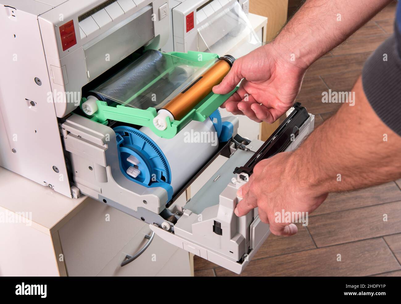 Repair printers hi-res stock photography and images - Alamy