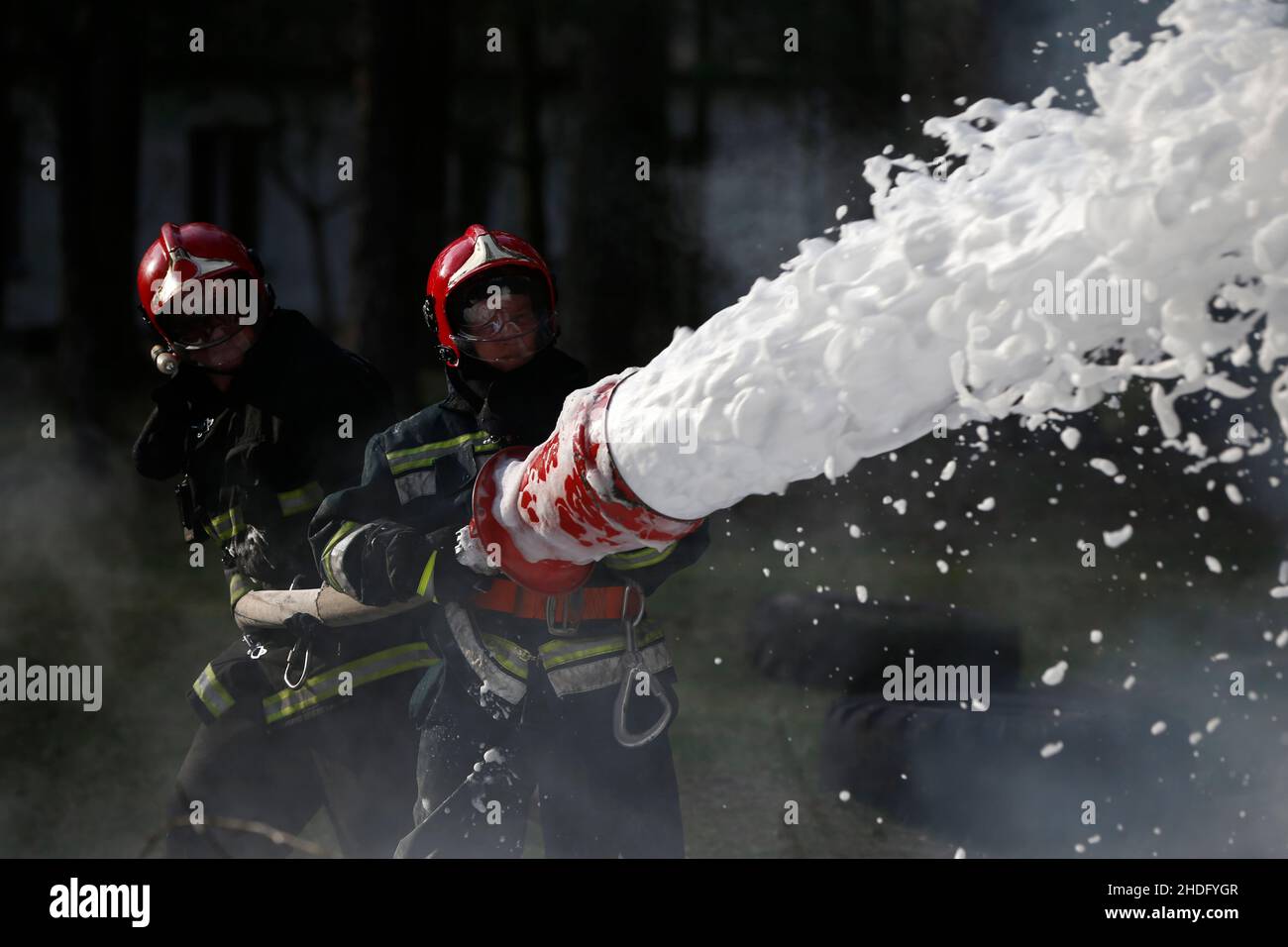 Extinguishing foams hi-res stock photography and images - Alamy