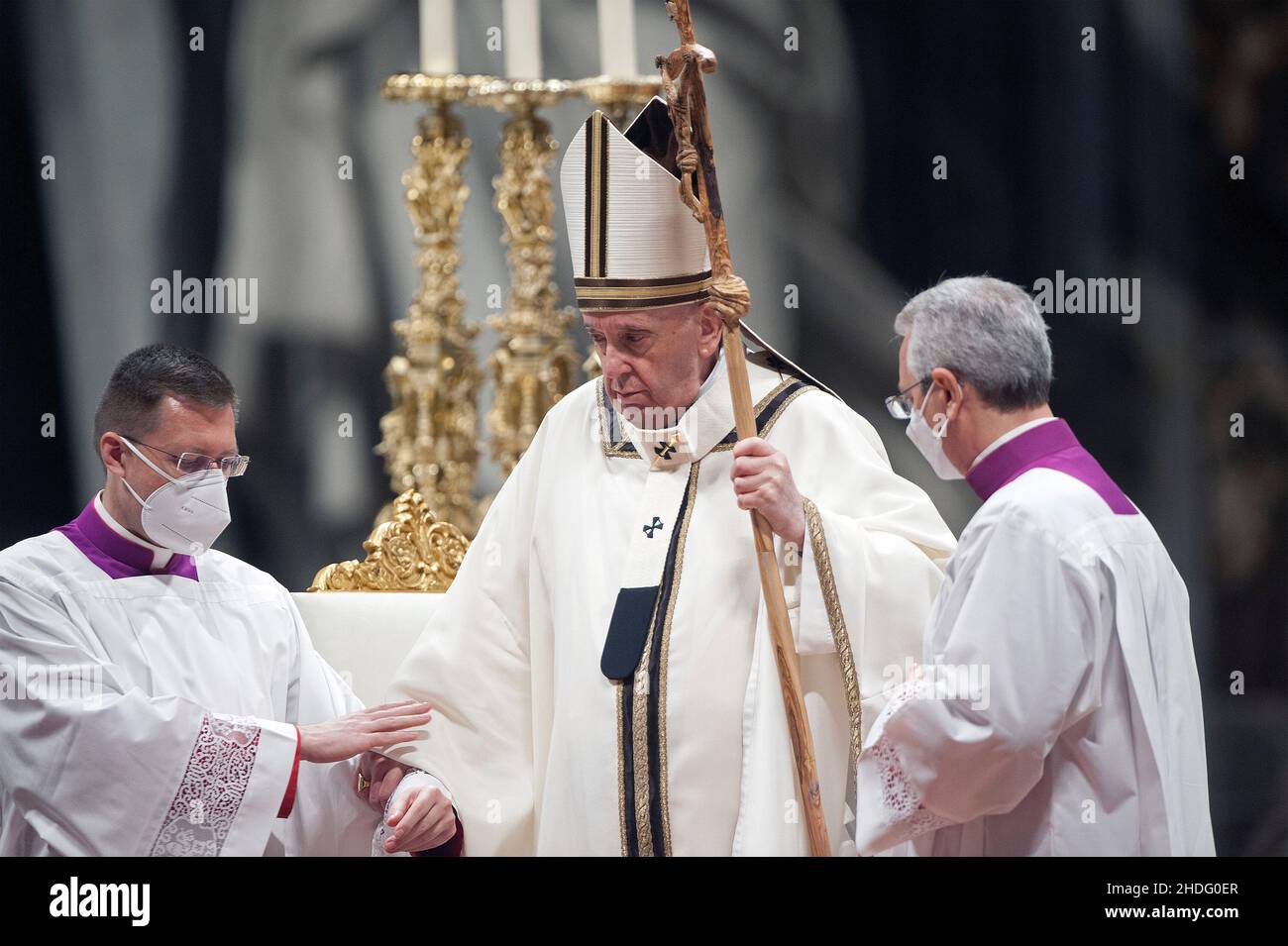 Vatican, Vatican. 06th Jan, 2022. Pope Francis celebrates the Mass for ...