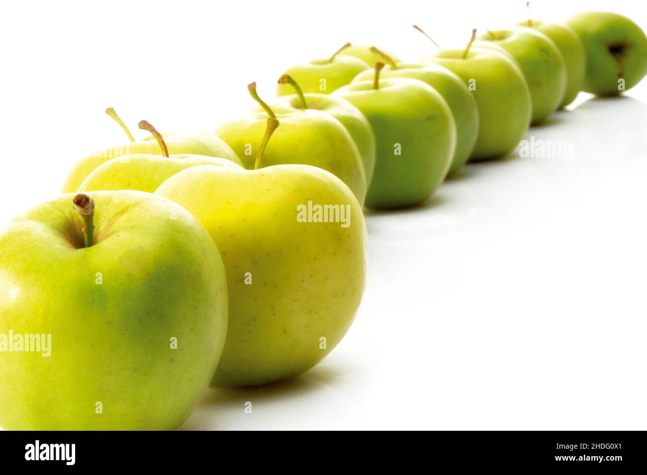 green apple, golden delicious, green apples Stock Photo - Alamy