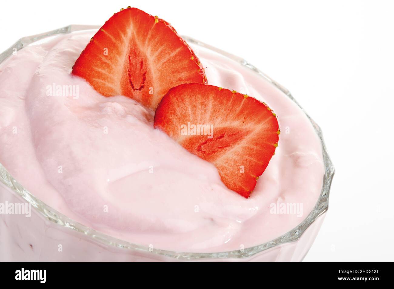 strawberry yoghurt, strawberry yoghurts Stock Photo - Alamy