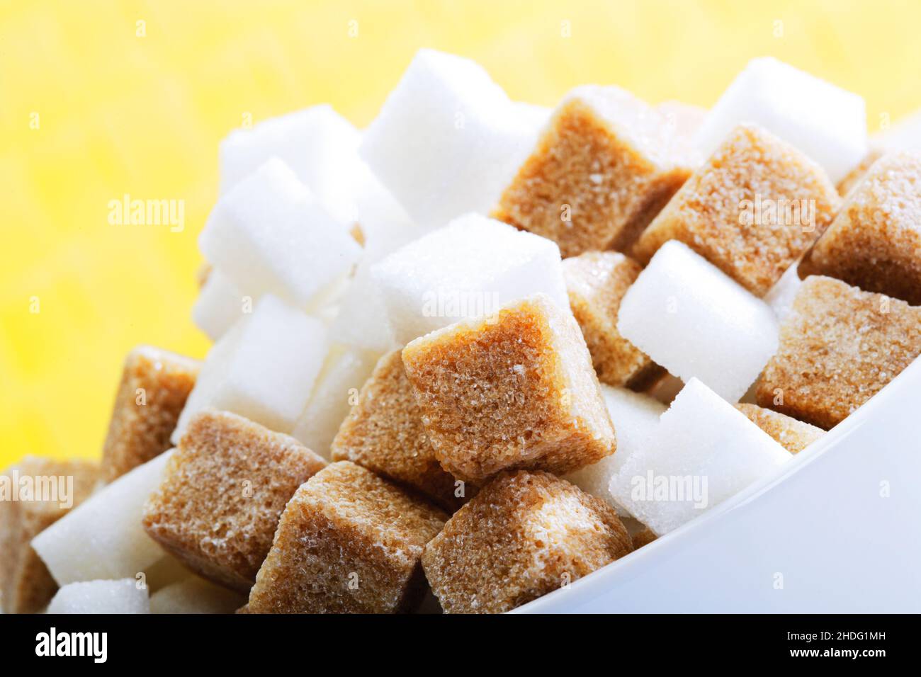 Colour sugar cubes hi-res stock photography and images - Alamy