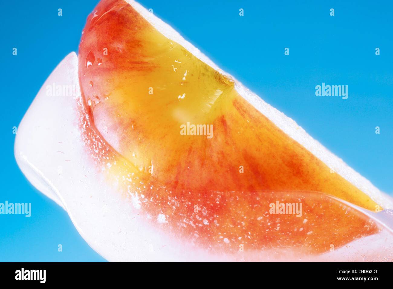 frozen, apple half, frozens, apple halfs Stock Photo - Alamy