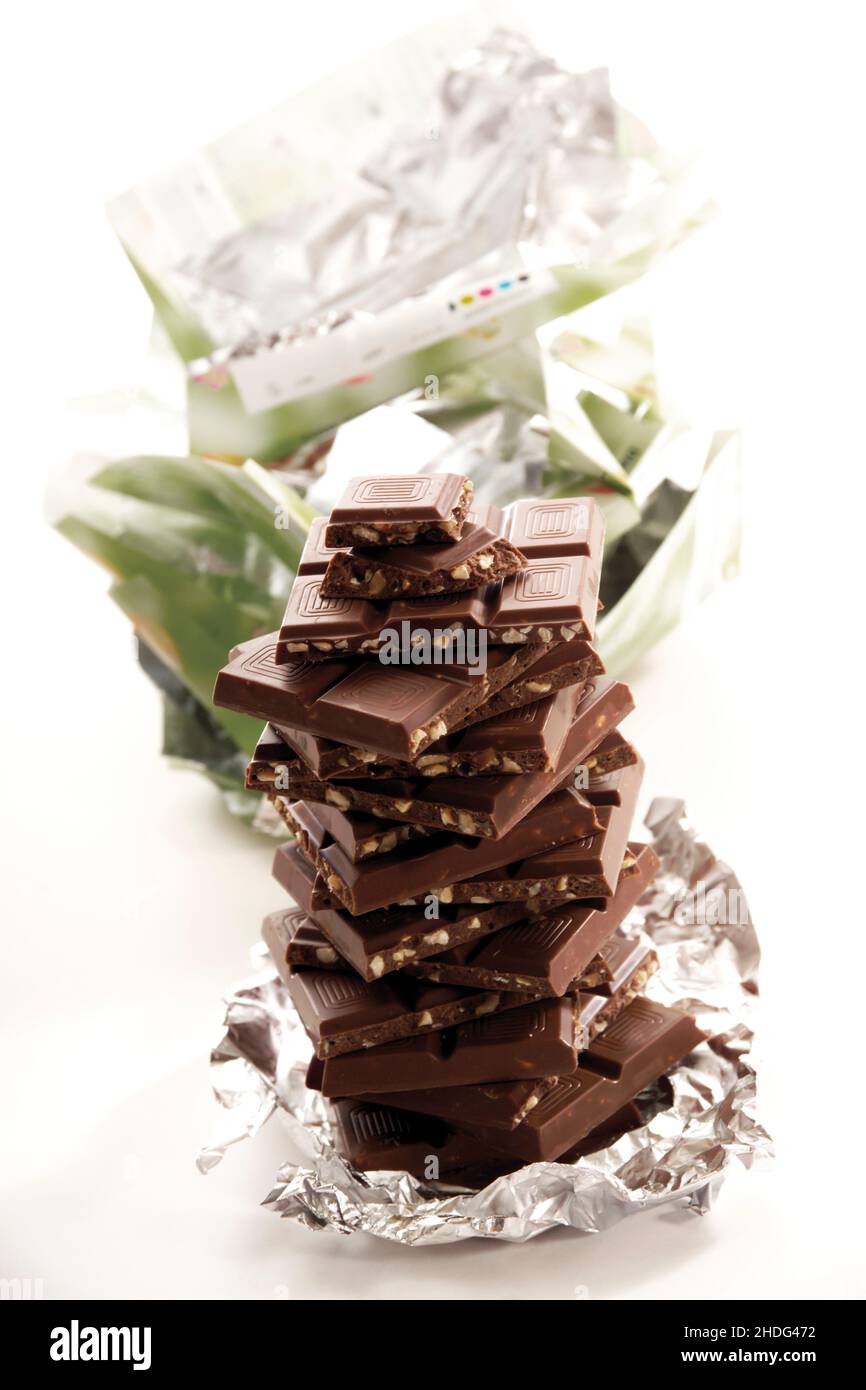 Packing chocolates hi-res stock photography and images - Alamy