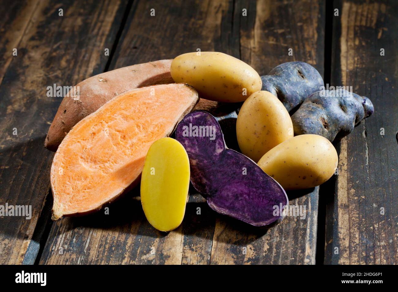 Yam varieties hi-res stock photography and images - Alamy