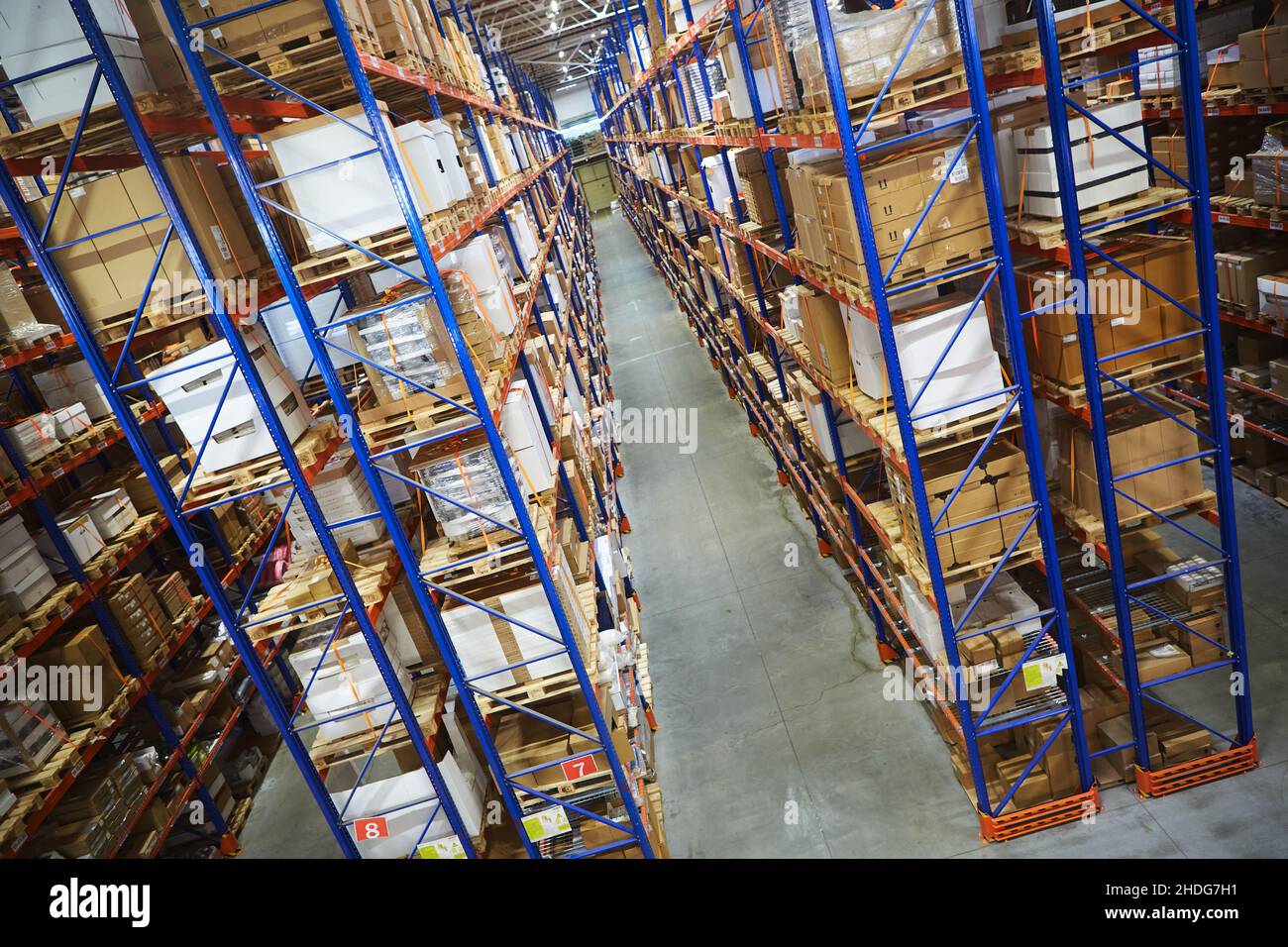 Cargo high loaders hi-res stock photography and images - Alamy