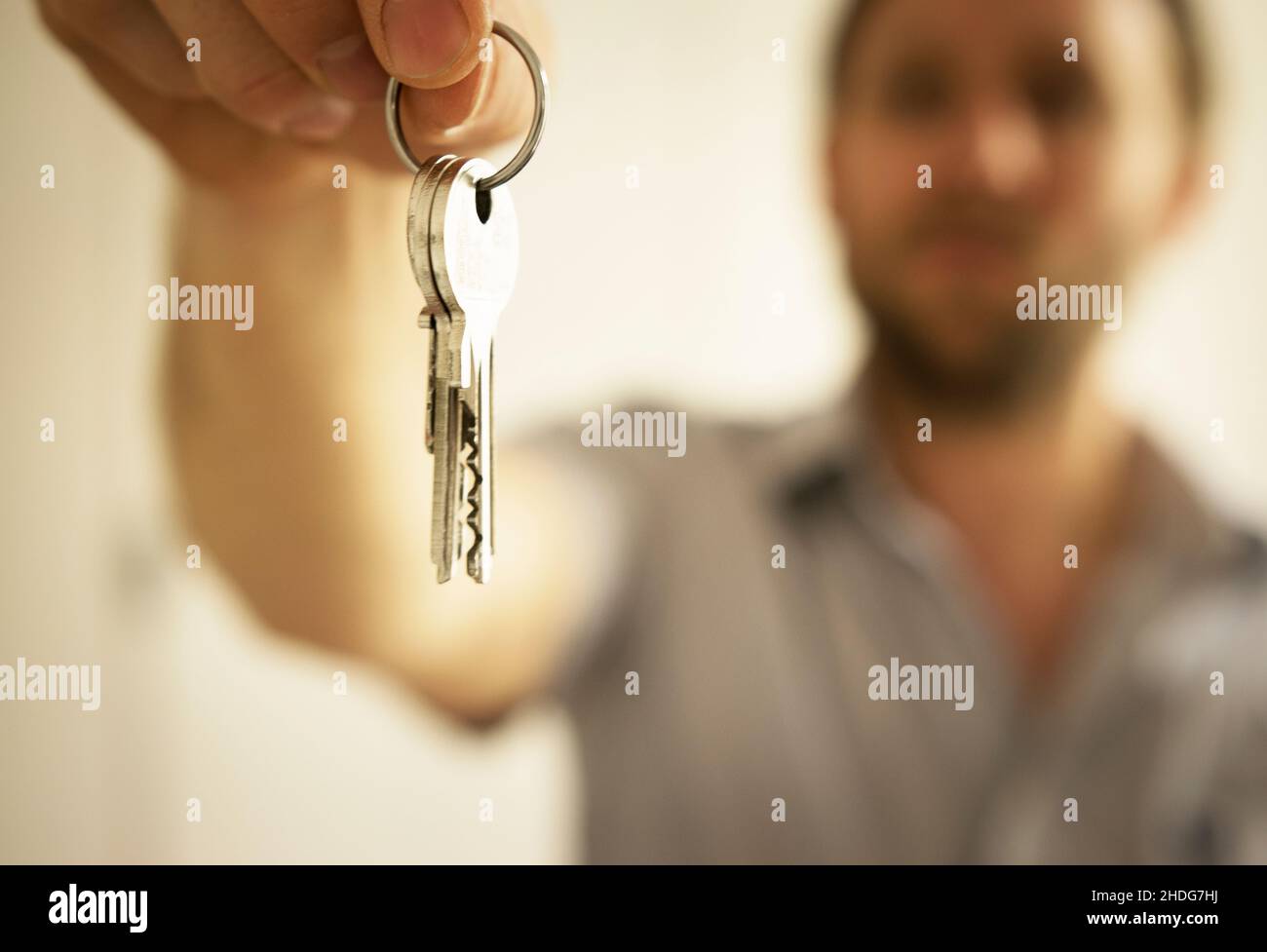 key, key handover, tenant, keys, key handovers, tenants Stock Photo - Alamy