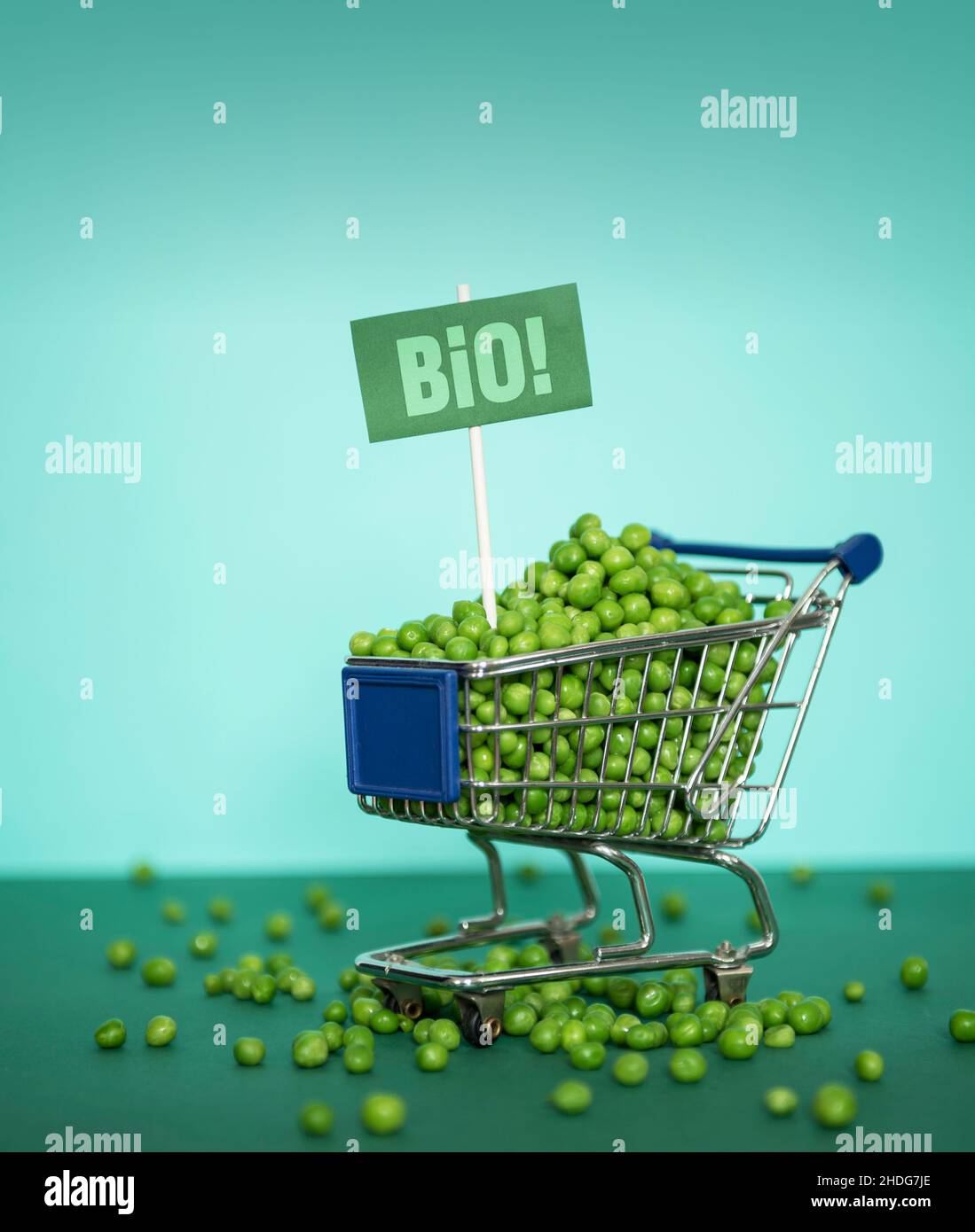 Pea cart hi-res stock photography and images - Alamy