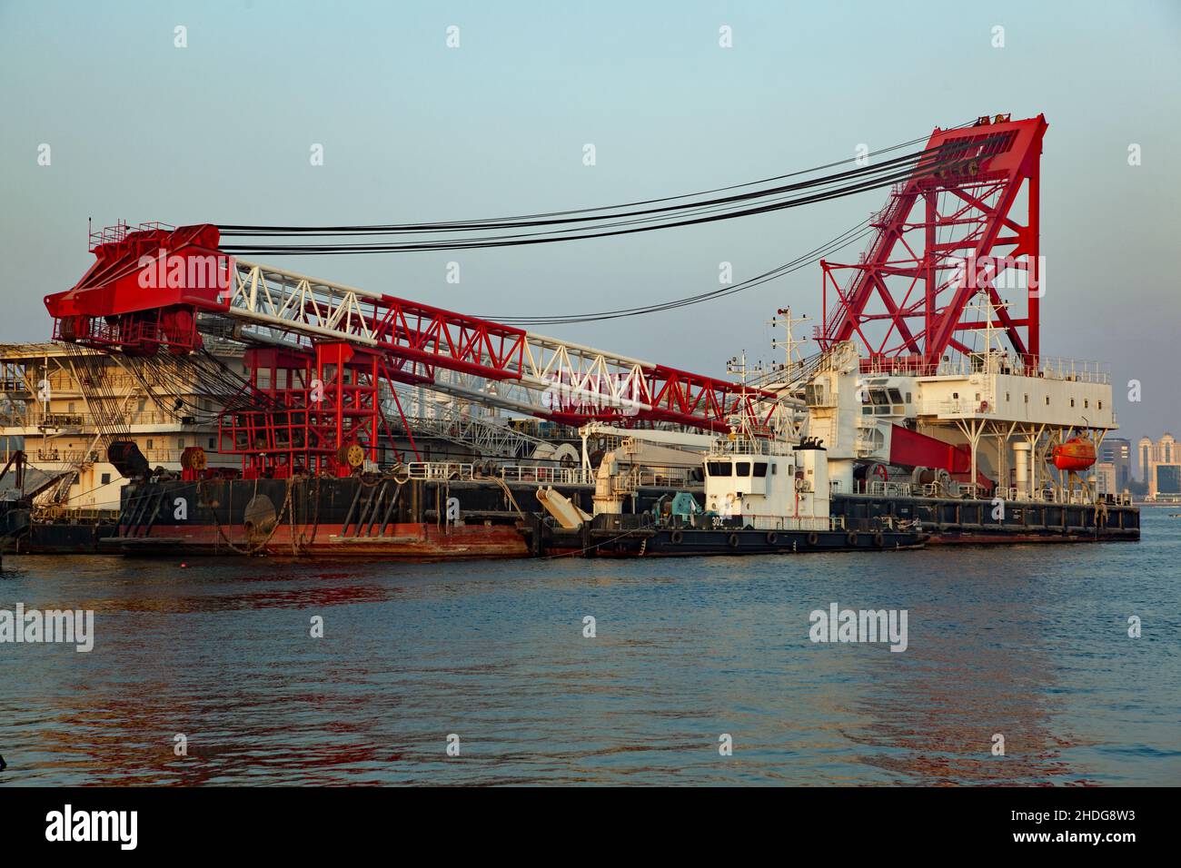 ship, boat lift, ships, boat lifts Stock Photo - Alamy