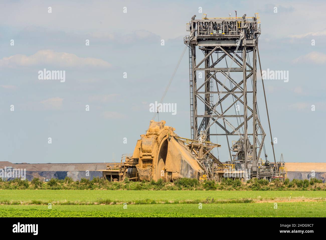 Bucket of coal mine hi-res stock photography and images - Alamy