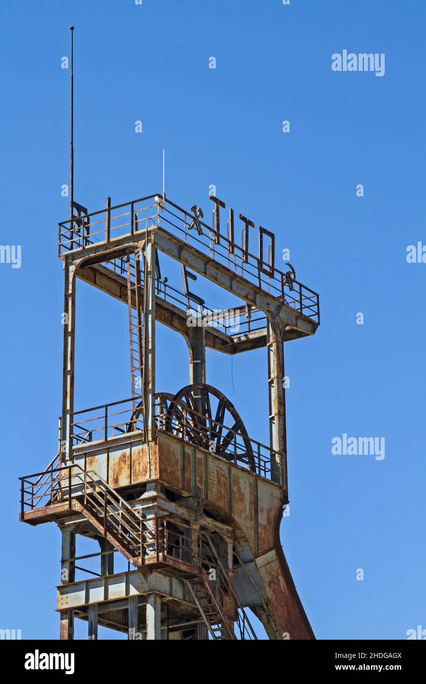 Mining towers hi-res stock photography and images - Alamy