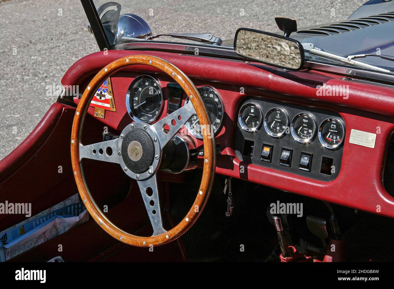 Old convertible car hi-res stock photography and images - Alamy