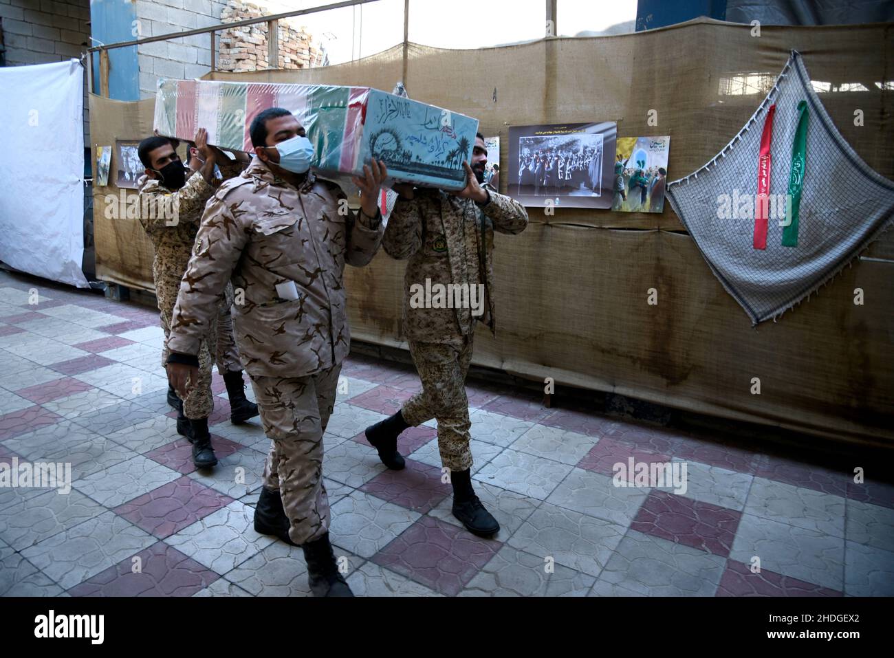 Irgc soldiers hi-res stock photography and images - Alamy