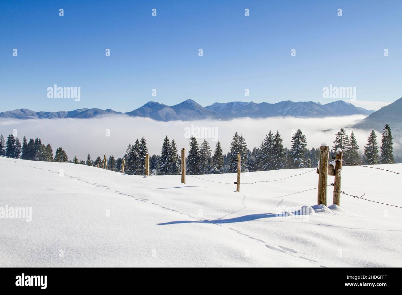 Snow covers track hi-res stock photography and images - Alamy