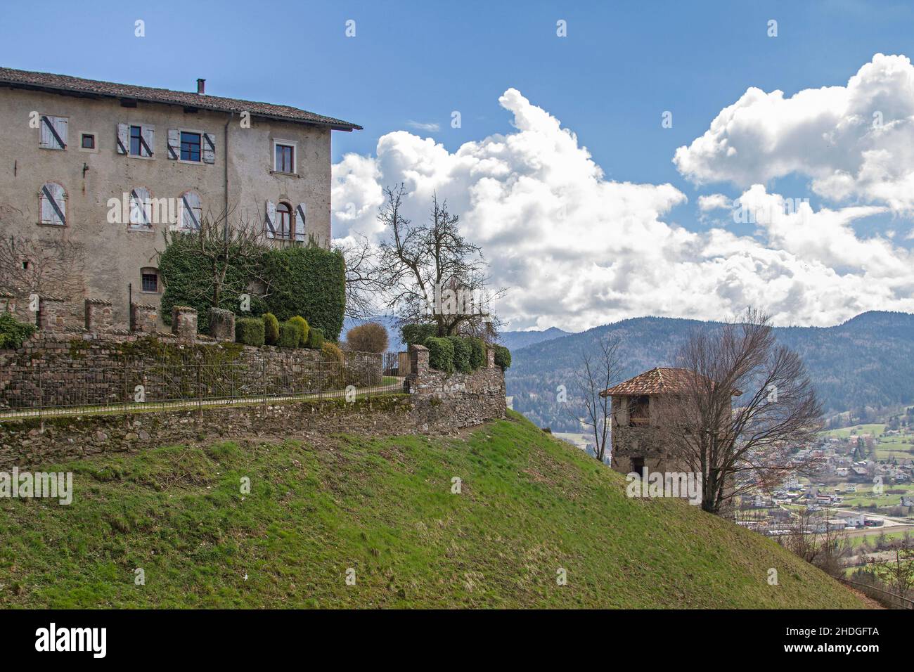 Vigolo hi-res stock photography and images - Alamy