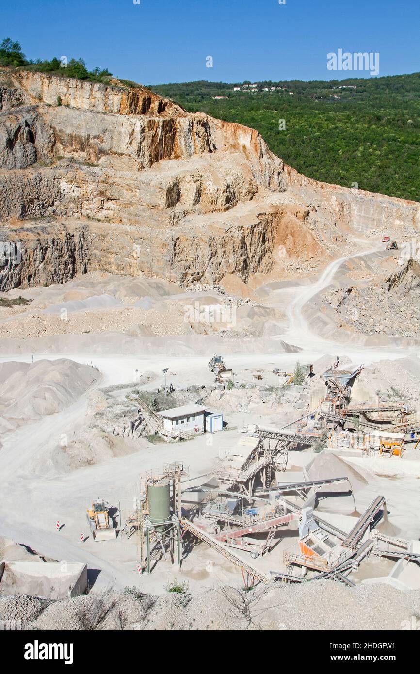 Quarry machines hi-res stock photography and images - Alamy