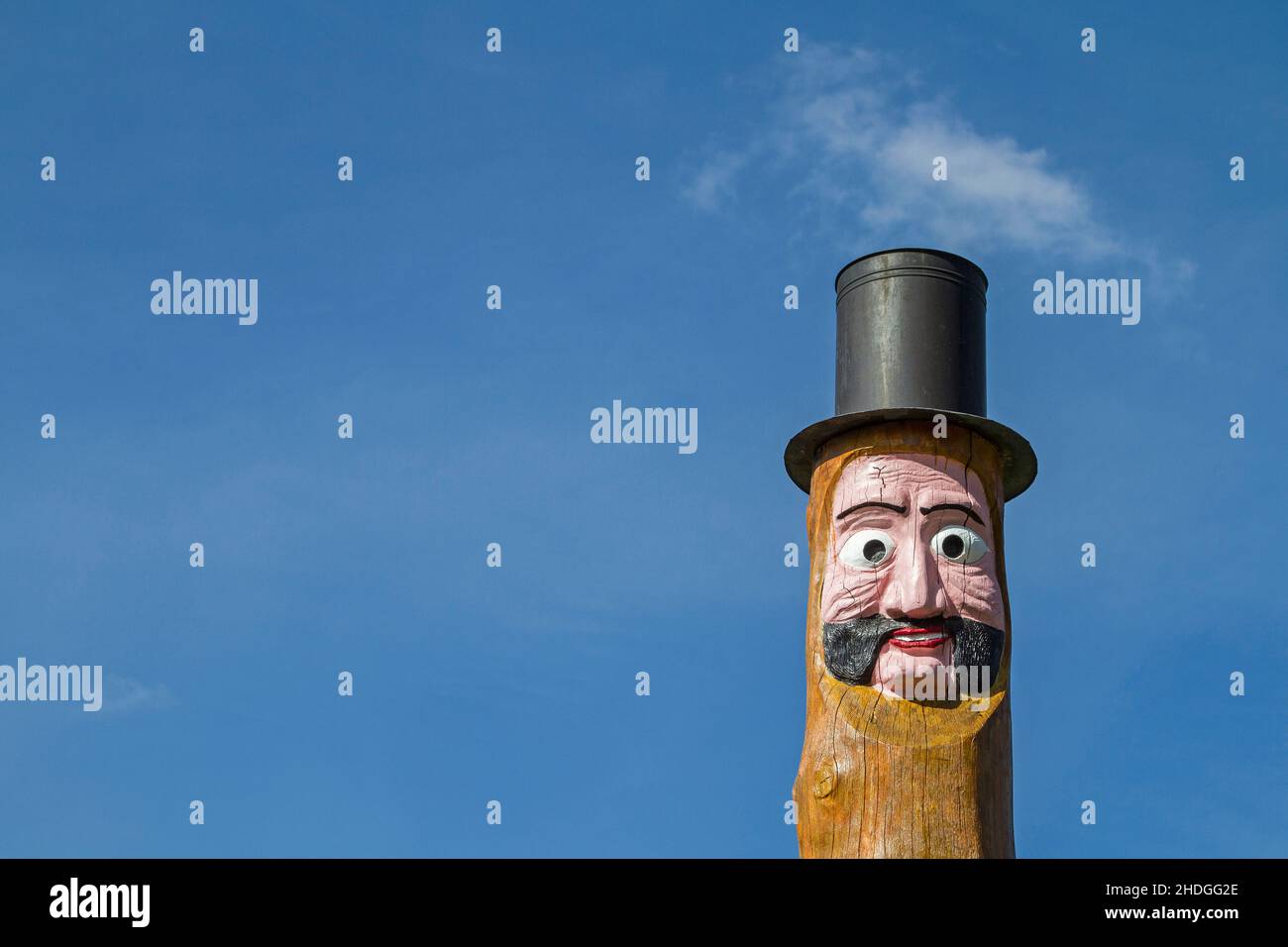 wooden figure, carving, wooden figures, carvings Stock Photo - Alamy